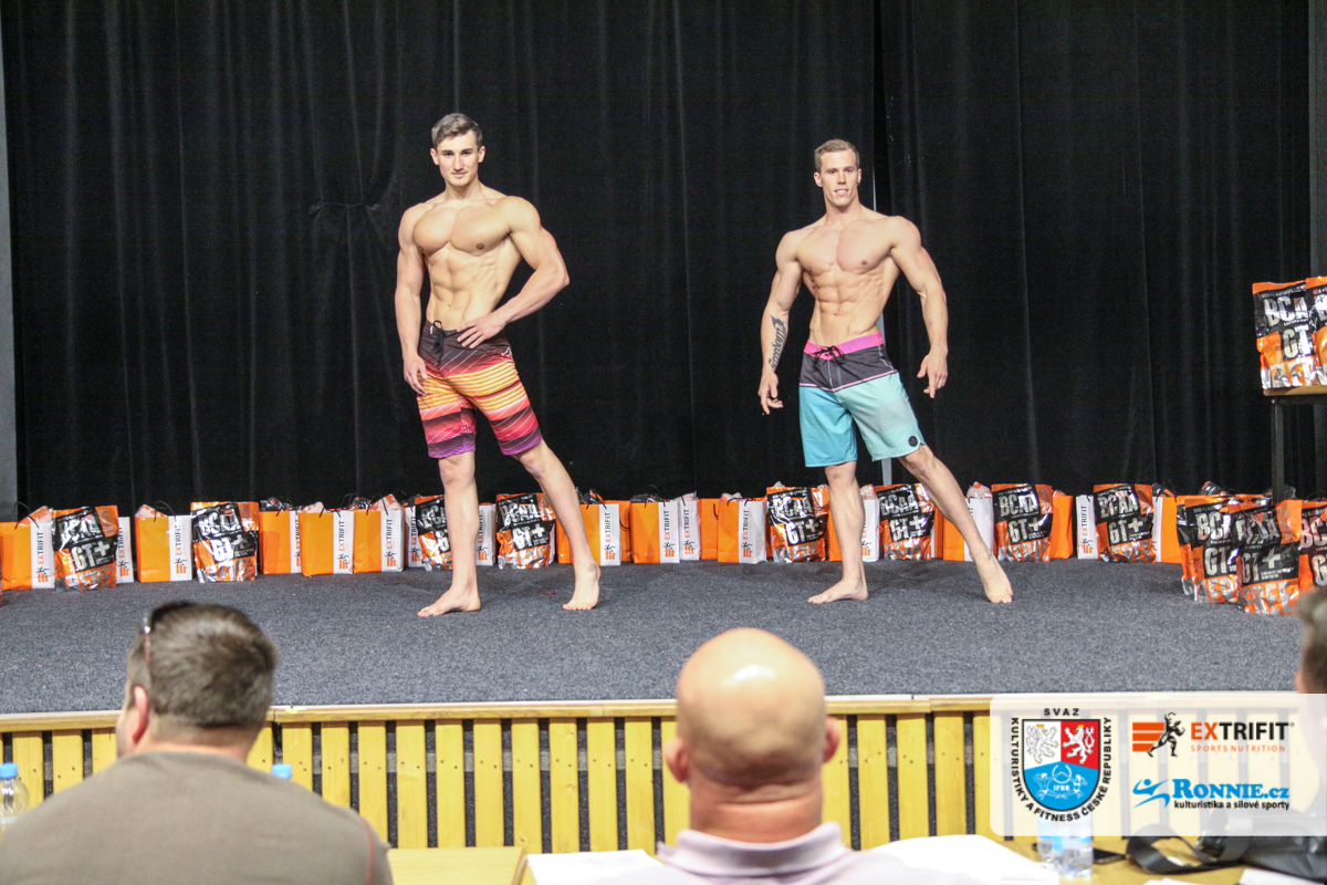 Ronnie.cz - Závodníci physique mužů Marek Kavina a Patrik Herčzík