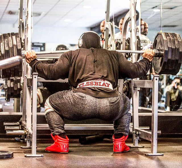 Mamdouh Big Ramy Elssbiay - největší kvadricepsy v historii kulturistiky